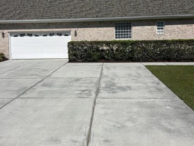 411 Oakmont Dr, Morehead City, NC 28557