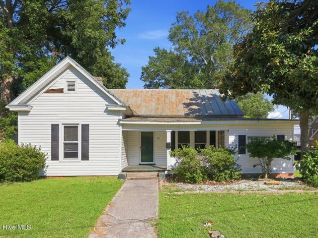 411 Latham St, Greenville, NC 27834