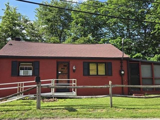 411 La Belle Vue Rd, Vandergrift, PA 15690