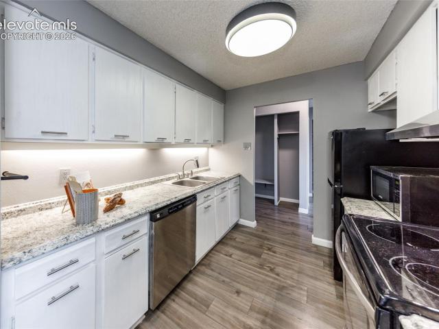 411 Lakewood Circle # B913