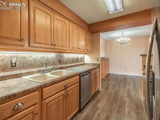 411 Lakewood Circle