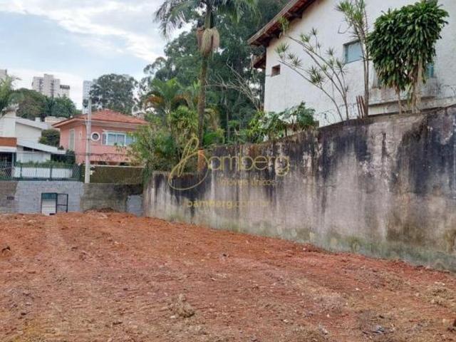 411 m² de amplo terreno no Morumbi