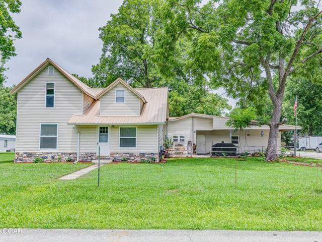 411 Maiden Ln, Jasper, MO 64755