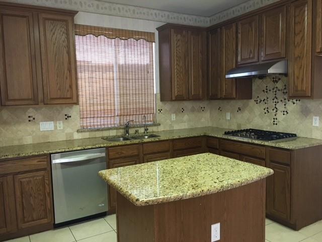 411 Mainsail Drive