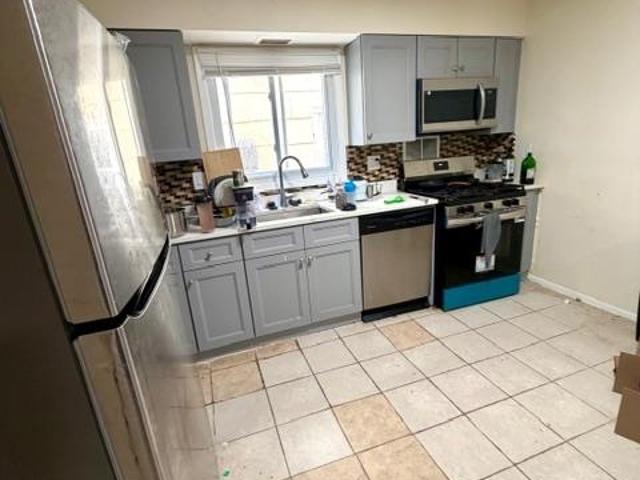 411 Manila Ave # 1