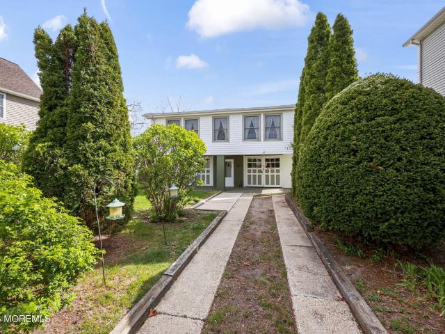 411 Mccabe Avenue