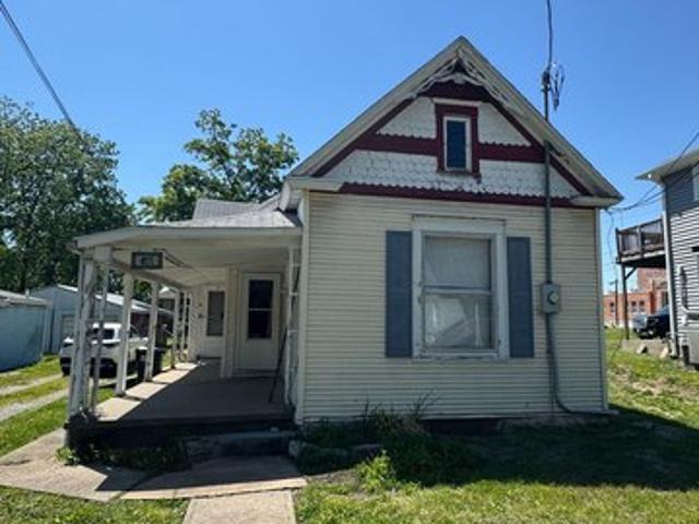 411 N 8th St, Columbia, MO 65201