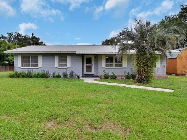 411 N Blue Lake Ter, Deland, FL 32724
