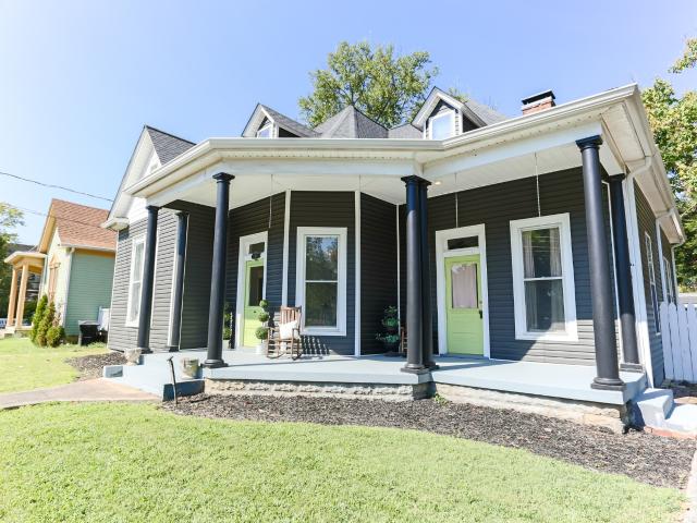 411 N Maney Ave