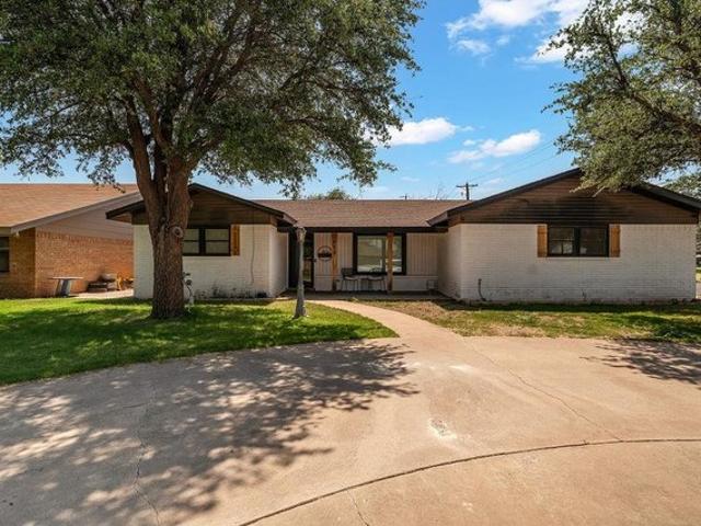 411 N Saint Boniface, Stanton, TX 79782
