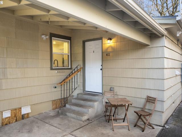 411 ne 92nd ave