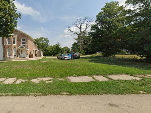 411 S Adams Ave, Freeport, IL 61032 | MLS #12607 | Compass