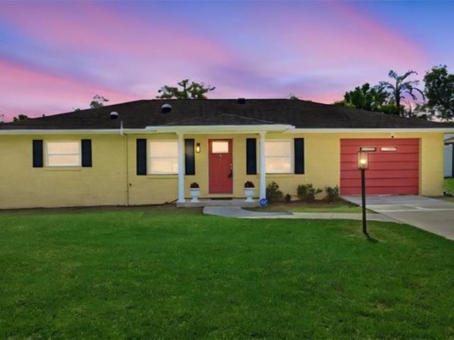 411 S Brooks Ave, Deland, FL 32720