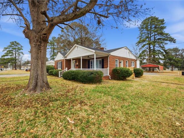 411 S College DR