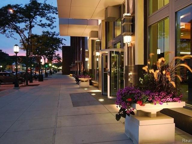 411 S Old Woodward Ave Unit 815, Birmingham, MI 48009