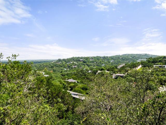 411 skyline dr