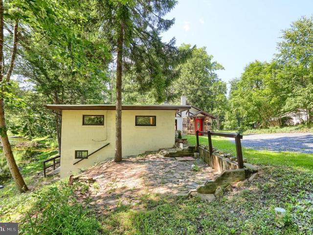 411 Speece Lane