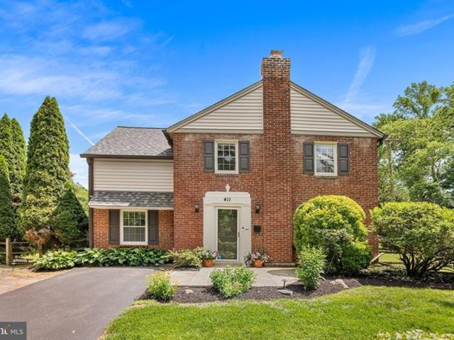 411 Sugartown Rd, Wayne, PA 19087