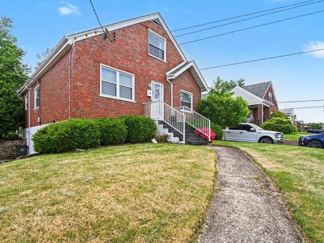 411 Swan Circle