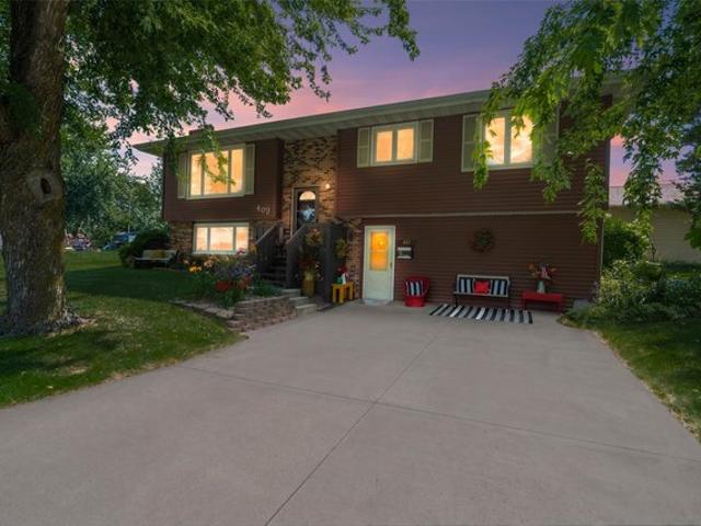 411 Polk St, Baxter, IA 50028