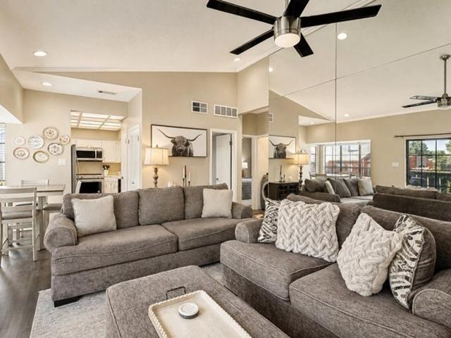 411 Pebble Way Apt 248, Arlington, TX 76006