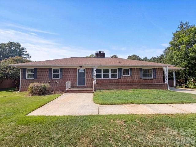 411 Roy Eaker Rd, Cherryville, NC 28021
