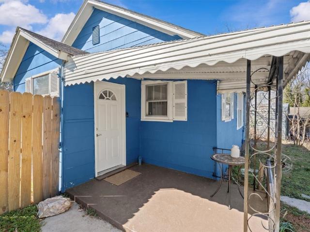 411 Rose Street