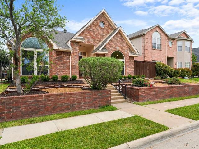 411 Red River Trail
