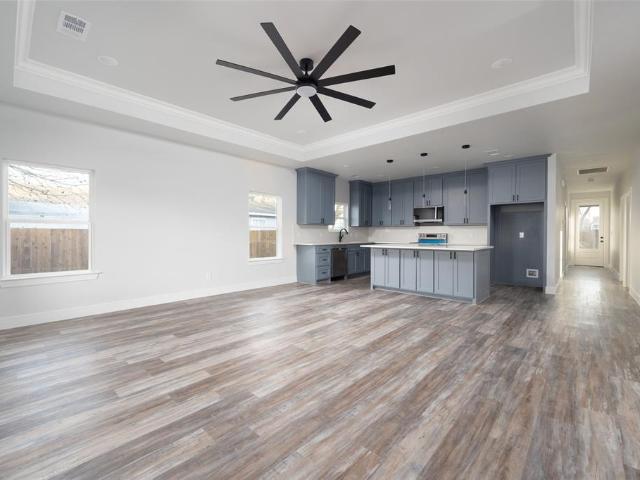 411 W Elm Street
