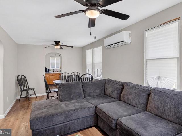 411 W Magnolia Avenue