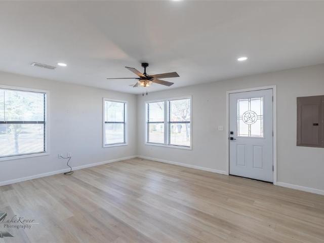 411 W New Mexico Ave, Sweetwater, TX 79556 | Compass