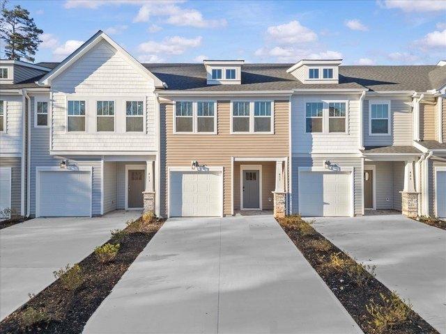411 W Parima Ct, Spartanburg, SC 29301