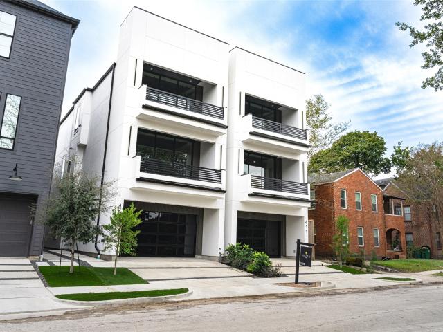 411 W Saulnier Street