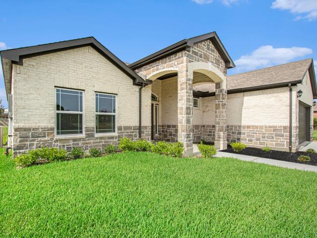 411 Wellshire Dr, West Columbia, TX 77486 | MLS #51097 | Compass