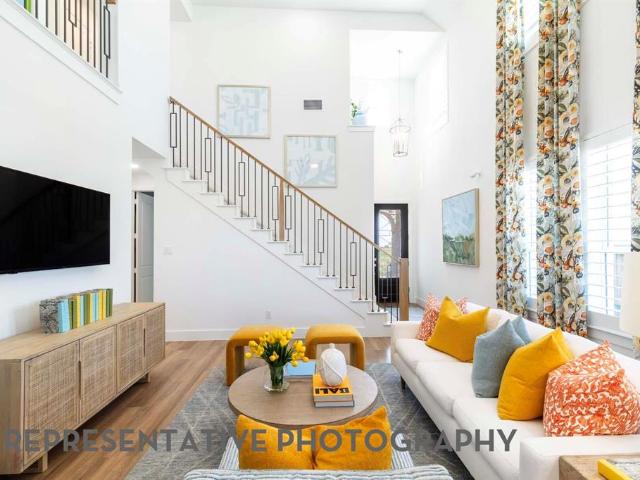 4124 Ivy Leaves Drive