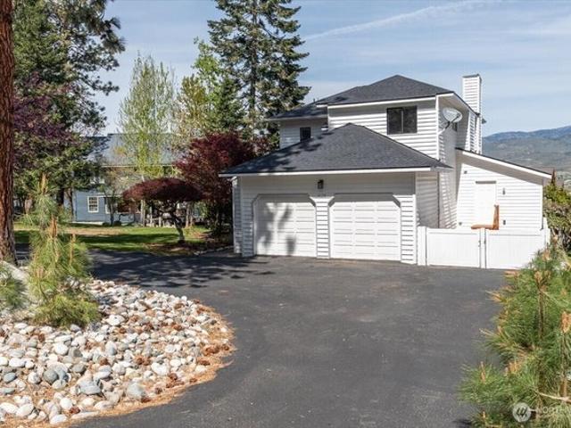 4124 Lakeview Pl, Chelan, WA 98816