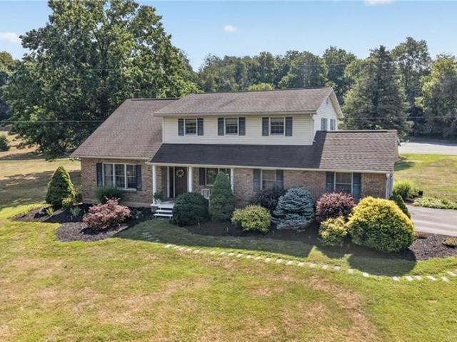 4124 Lawton Ct, Lowhill Township, PA 18078