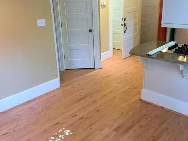41257371 406 Maple Street
