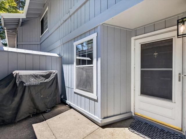 4125 Amberwood Cir