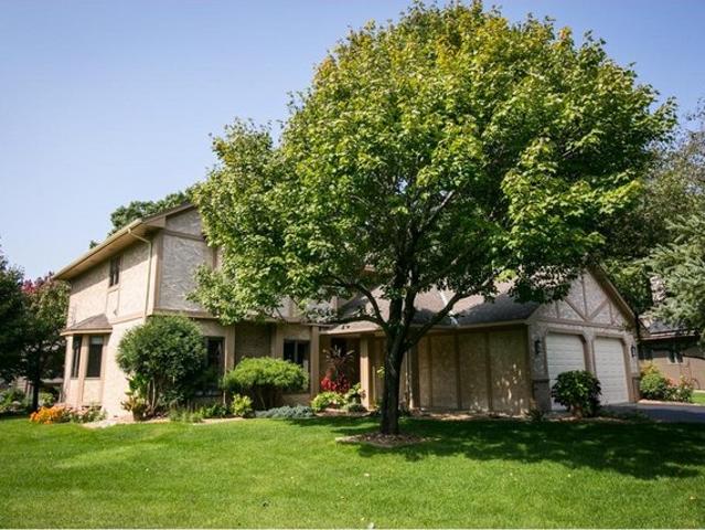 4125 Bridgewater Cir, Vadnais Heights, MN 55127