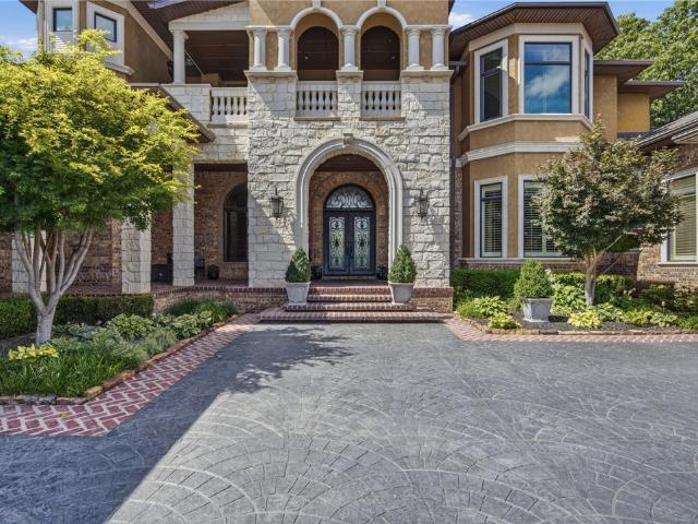 4125 Caerleon Circle