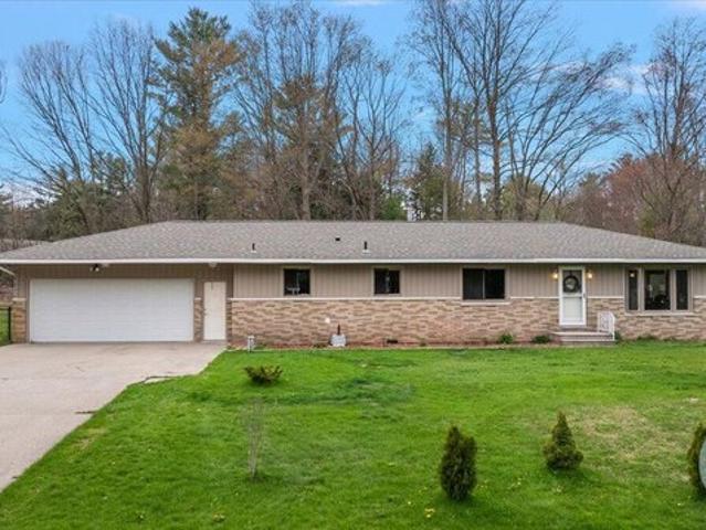4125 Lorenson Rd, Whitehall, MI 49461