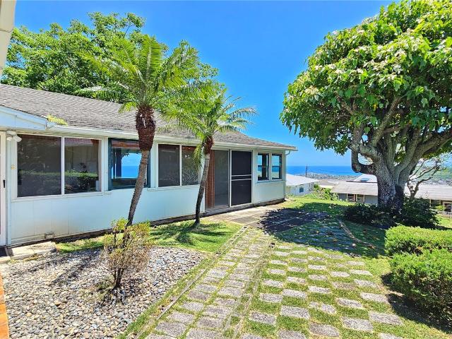 4125 Pakolu Pl, Honolulu, HI 96816 | MLS #202608 | Compass