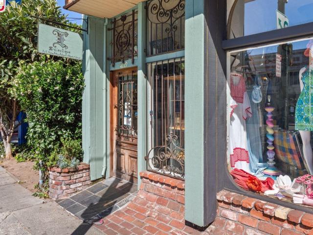 4125 Piedmont