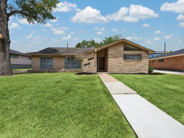 4126 Martinshire Drive, Houston, US, TX