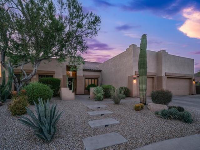 4126 N Twilight Cir, Mesa, AZ 85207