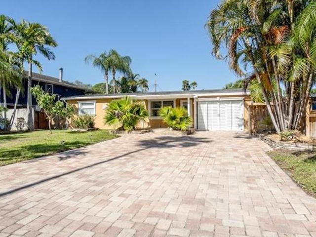 4126 Harrisburg St NE, Saint Petersburg, FL 33703