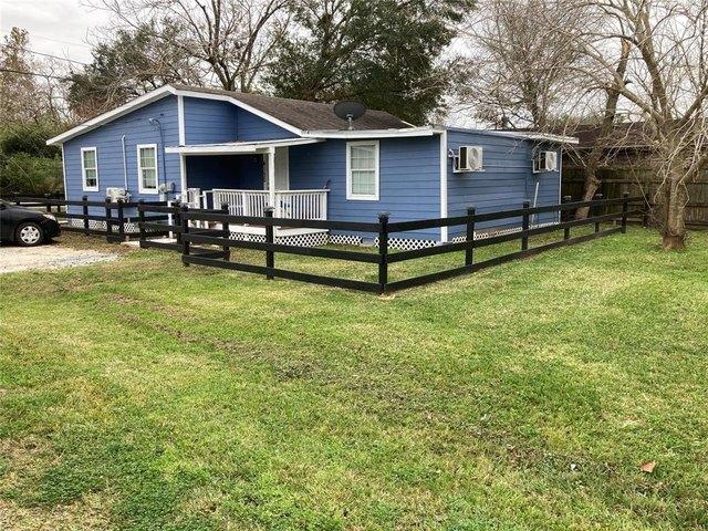4126 Paladino St, Bacliff, TX 77518