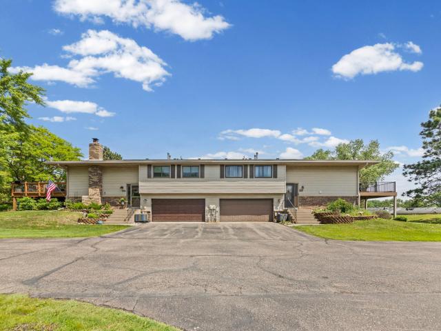 4126 Sylvia Lane S