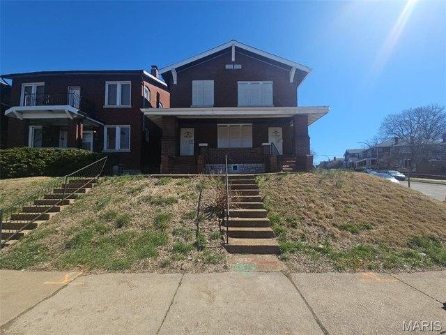4126 S Grand Blvd, Saint Louis, MO 63118